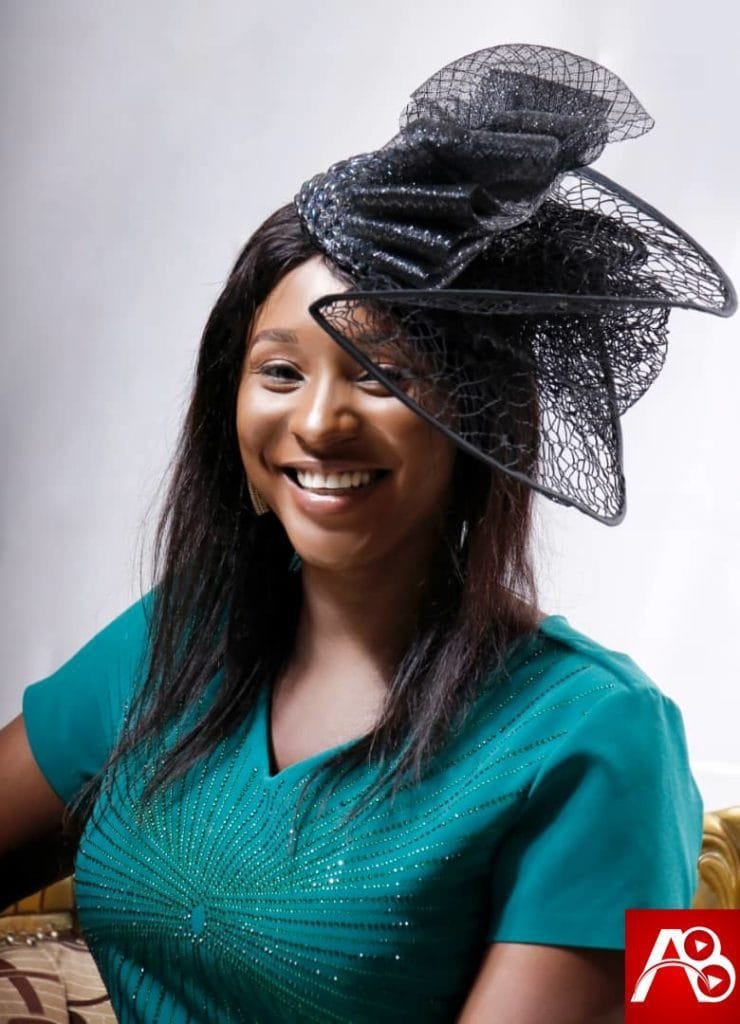Esther Oji Biography And About All Her Songs, Age, Church, Husband ...