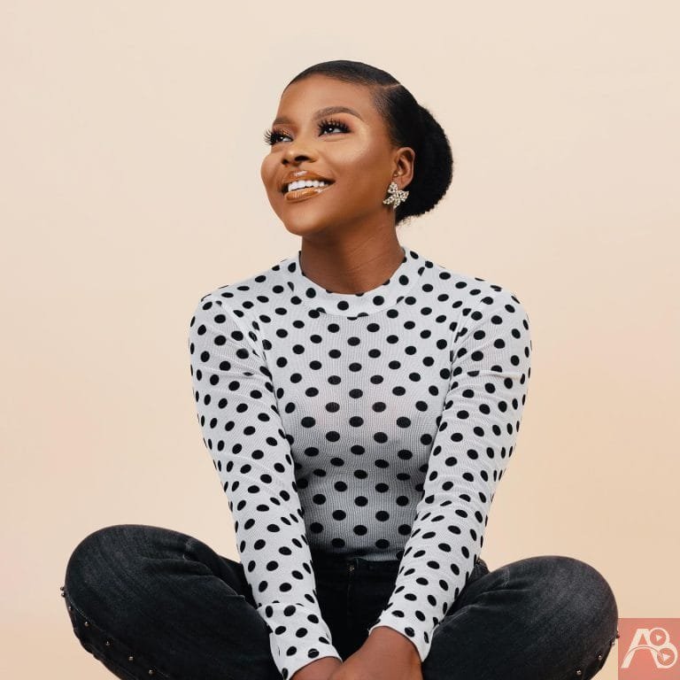 Sunmisola Agbebi Biography And About All Her Songs, Age, Church ...